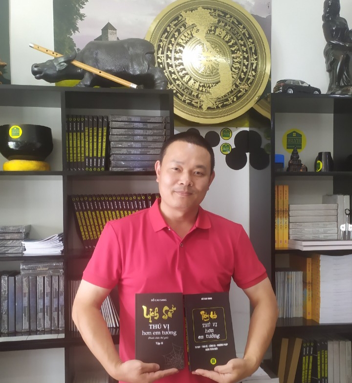 BUỔI RA MẮT 2 SÁCH MỚI CỦA THẦY SANG ĐỖ VÀ ELYH THÀNH CÔNG TỐT ĐẸP - ELYH